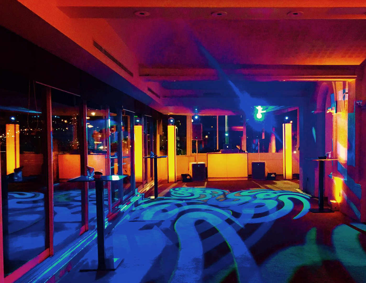 Groove – Djs, Audiovisuais e Produção de Eventos – Let's Groove